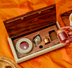 Luxury Saffron Box, 9grams - Rumi Saffron